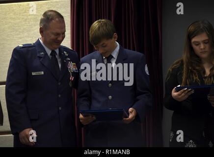 Maj. Todd Abshire celebrates his retirement at McConnell Air Force Base ...