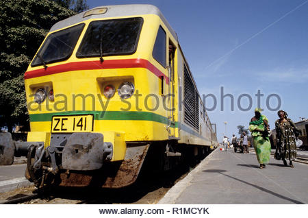 Trains at Dakar Railway Station Senegal Stock Photo: 20569320 - Alamy