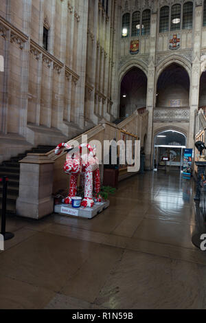Gromit statue 'Bark at ee' at Wills Memorial Building. Wallace & Gromit ...