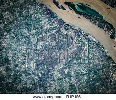 Aerial view of the Shanghai Yangtze River Bridge which links Chongming ...