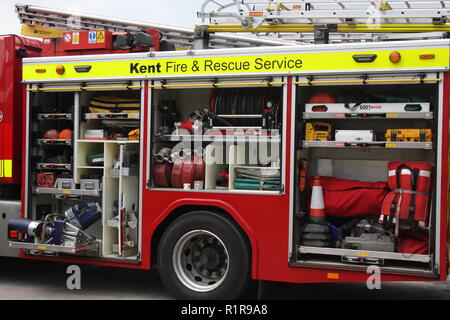 KENT FIRE & RESCUE SCANIA FIRE TRUCK Stock Photo - Alamy