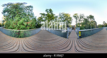 360° view of Tree Top Walk, The National Arboretum Westonbirt - Alamy