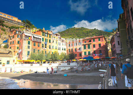 Views of Vernazza in Cinque Terre, Italy Stock Photo - Alamy