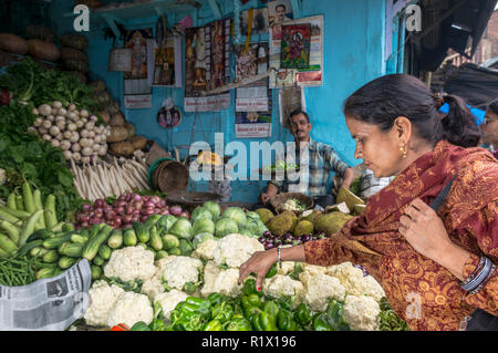 Vegetable market, Shimla, Himachal Pradesh, India Stock Photo - Alamy