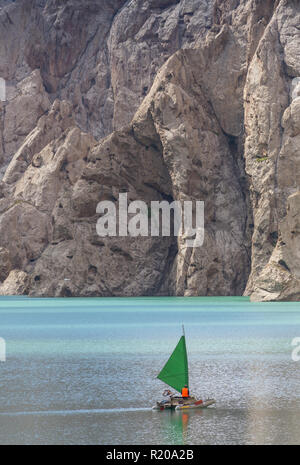 Small boat sailing on Leman lake Stock Photo - Alamy