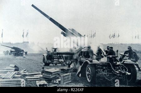 German artillery demonstrate skills at a Nazi rally 1938 Stock Photo ...