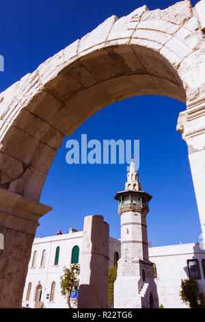 Damascus, Syria : Roman triumphal arch at one end of the Via Recta ...