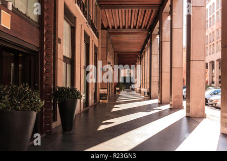 Modern Colonnade in architecture Stock Photo: 125410982 - Alamy