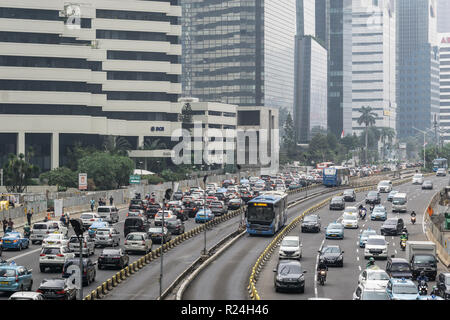 Overcrowded public bus Stock Photo - Alamy