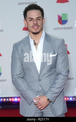 Las Vegas, NV. USA. Casper Smart & Jennifer Lopez at the 2014 Billboard ...