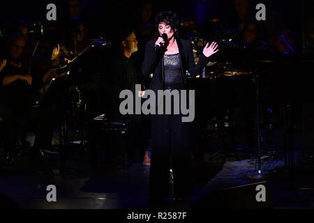 Lisa Stansfield, All Around the World Stock Photo - Alamy