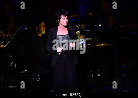 Lisa Stansfield, All Around the World Stock Photo - Alamy