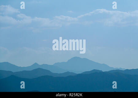 Mountain ranges of Zagros mountains in west Iran Stock Photo - Alamy