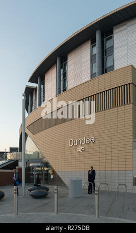 Dundee railway station's new entrance, integrated into a hotel ...