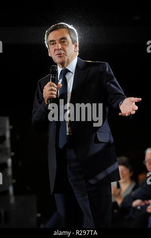 Francois Fillon talks in Lyon, France Stock Photo - Alamy