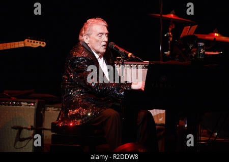 Cerritos, CA, USA. 17th Nov, 2018. Jerry Lee Lewis, 83, performs at the ...