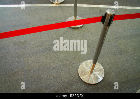 Stretch Crowd Queue Control Barrier Post Stanchion Retractable Belt ...
