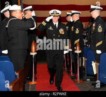 GROTON, Conn. (Nov. 2, 2018) Ohio native Capt. Ronald Withrow, outgoing ...