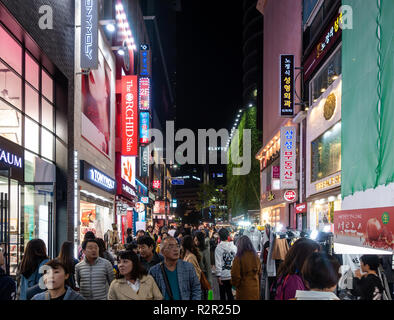 Illuminated shop signs of the shopping streets in Myeongdong in Seoul ...
