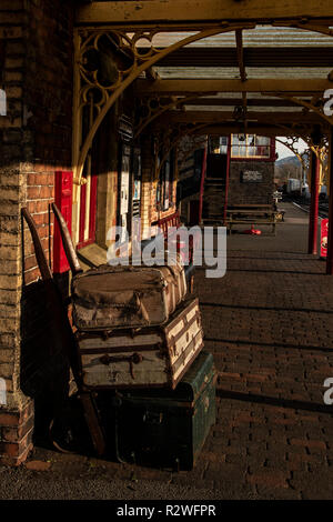 Bala Lake Railway - Llanuwchllyn station with Quarry Hunslet "Alice" on ...
