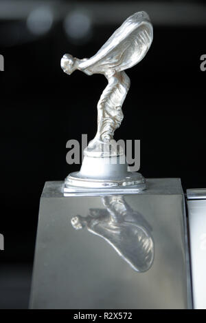 1957 ROLLS-ROYCE SILVER CLOUD GEORGE BARRIS COLLECTION PETERSEN MUSEUM ...