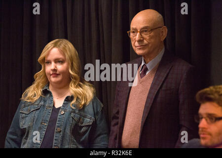 THE KOMINSKY METHOD, from left: Sarah Baker, Paul Reiser, Chapter 17 ...