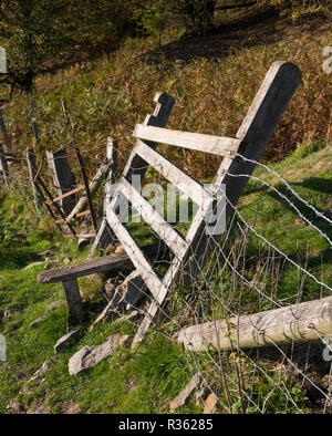 A broken stile on a footpath on Stow Hill, Shropshire Stock Photo - Alamy