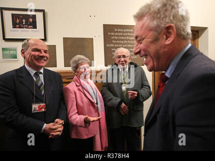Paul Willer (2nd right), a Jewish refugee who escaped Germany in 1939 ...