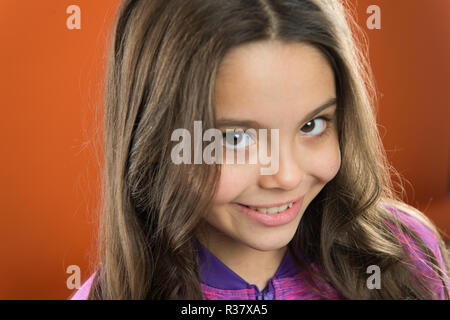 What is difference between phony and sincere smile. What science has to ...