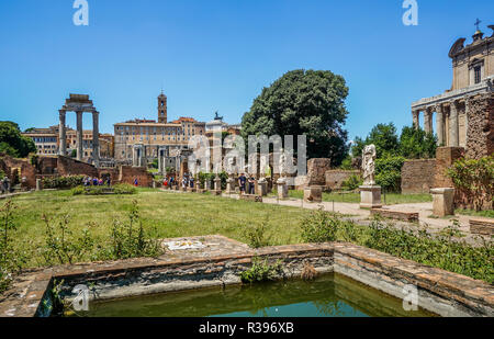 Ancient Roman Atrium Stock Photo: 6562833 - Alamy