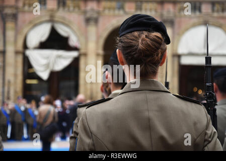 Carabinieri woman Italy detail uniform hands and gloves Stock Photo - Alamy
