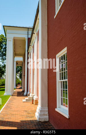The Colonnade, Washington Hall, Washington and Lee University ...