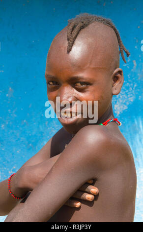 Ari tribe people in traditional clothing, Jinka, South Omo, Ethiopia ...