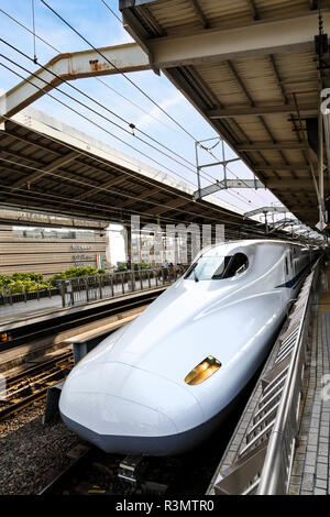 Bullet train arriving at Tokyo, from Hiroshima to Tokyo, Japan Stock ...