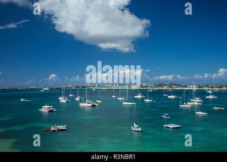 Simpson Bay Beach, St. Maarten Stock Photo - Alamy