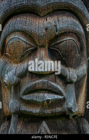 Canada, British Columbia, Kispiox. Detail of totem pole Stock Photo - Alamy