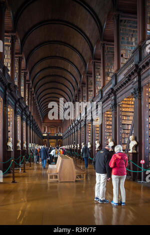 Long Room interior, Old Library building, 18th century, Trinity College ...