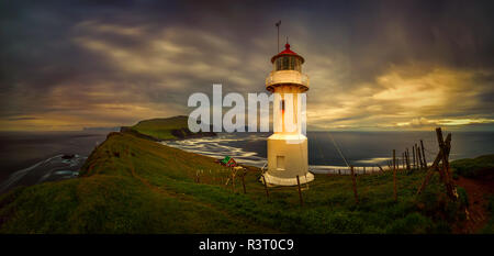 The Lighthouse Of Mykines H lmur In Faroe Islands Stock Photo Alamy The Lighthouse Of Mykines H lmur In Faroe Islands Stock Photo Alamy