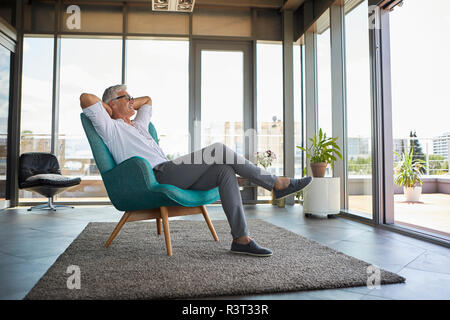 happy smiling man in glasses and yellow jacket Stock Photo - Alamy
