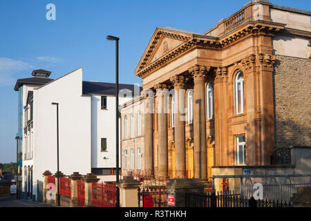 Magazine Street, Derry Stock Photo: 310644633 - Alamy