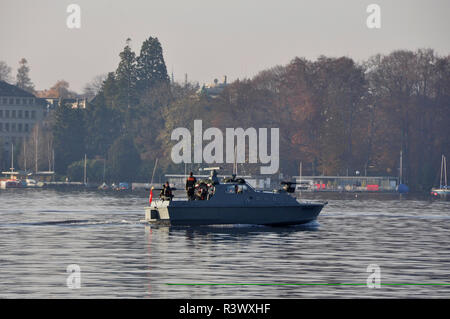 The Swiss Marine has 10 boats on various lakes. At lake Zürich they are ...