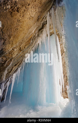 USA, Colorado, Rifle Mountain Park. Ice pillar in limestone cave Stock ...