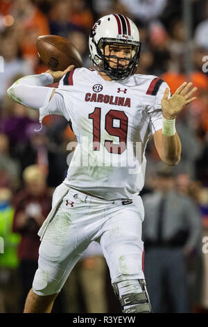 November 9, 2018: South Carolina Gamecocks forward Justin Minaya (10 ...