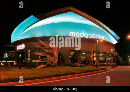 Rose Quarter Moda Center Portland Oregon Stock Photo - Alamy