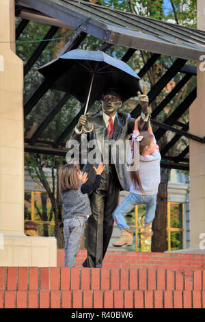 "Allow me" sculpture, Portland Stock Photo - Alamy