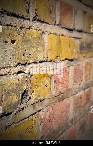 In london the abstract texture of a ancien wall and ruined brick Stock ...