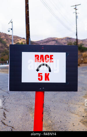 Turn around here sign Stock Photo: 84470498 - Alamy