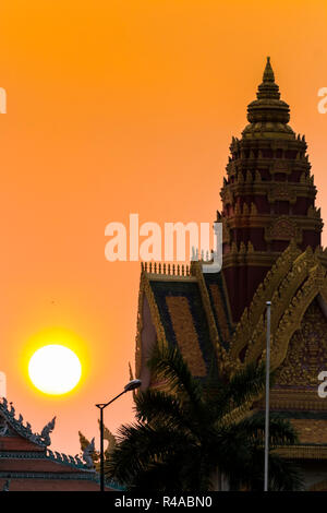 Wat Ounalom Monastery, Preah Sisowath Quay, Phnom Penh, kingdom of ...