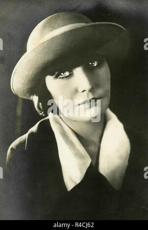 Maria Corda, 1920s Stock Photo - Alamy