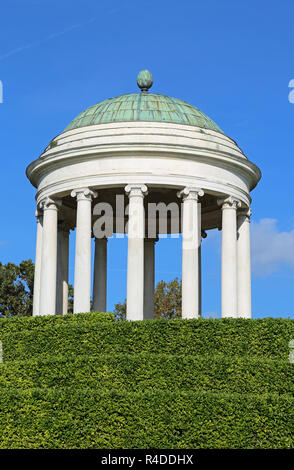 temple with neoclassical style columns and a large dome Stock Photo - Alamy